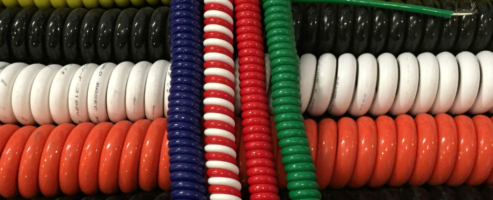 Custom Retractable Cable Manufacturers | CDC